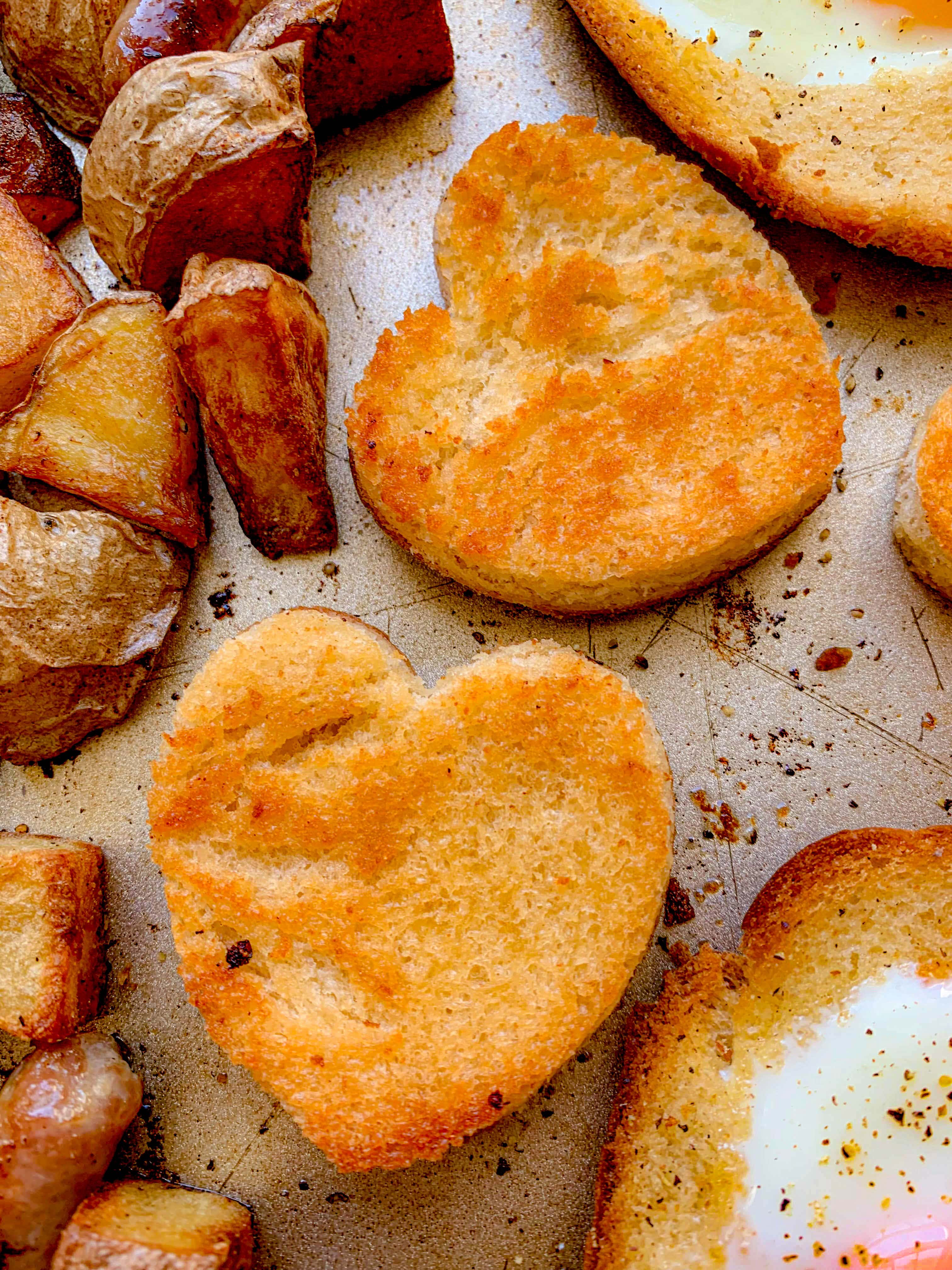 Oven Baked Home Fries with Sausages and Sunny Eggs » Not Entirely Average